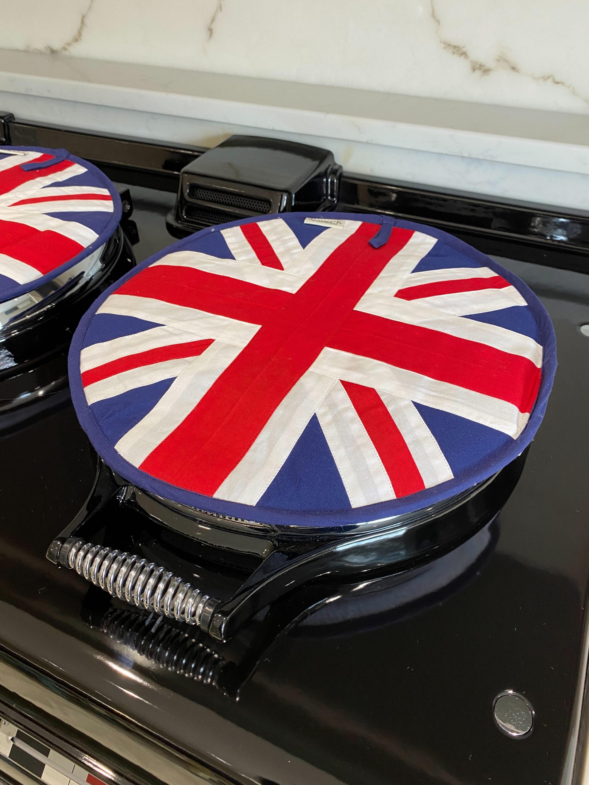 Union Jack Flag Coronation Lid Cover Chef Pads For Aga Range Cookers ...